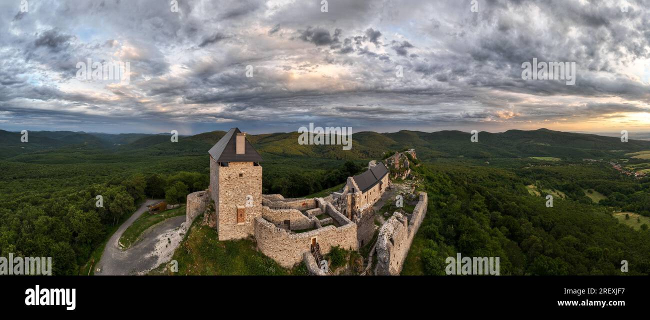 Regec castle hi-res stock photography and images - Alamy