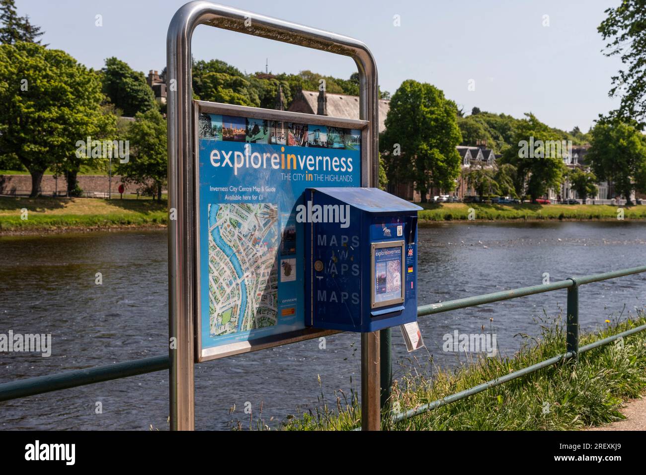 Paystation for maps hi-res stock photography and images - Alamy