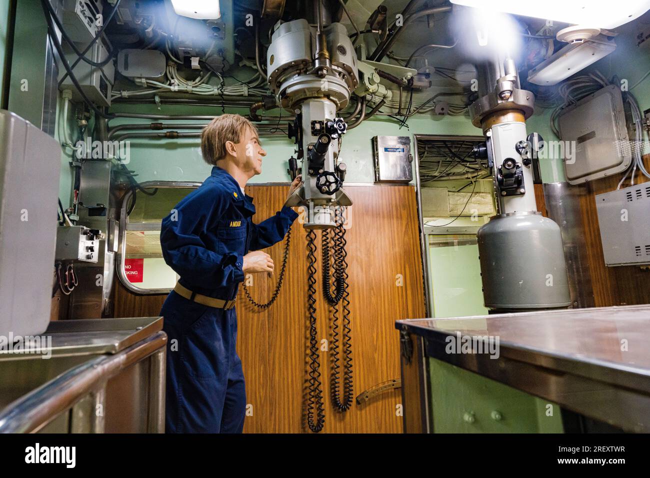 Periscope The USS Nautilus (SSN-571) Interior The Submarine Force ...