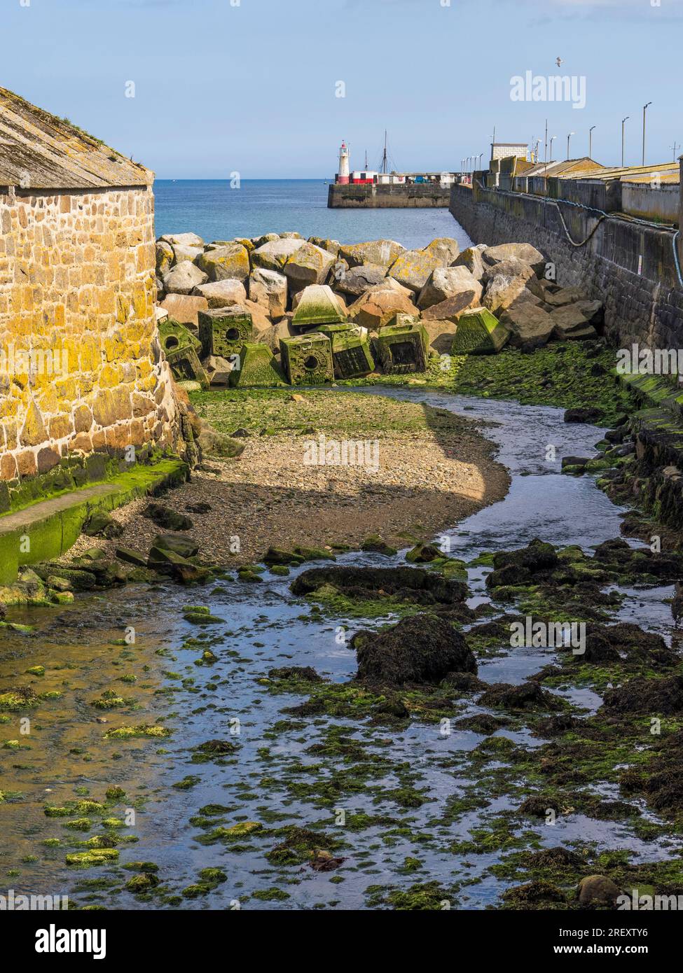 Rising sea levels climate change hi-res stock photography and images ...