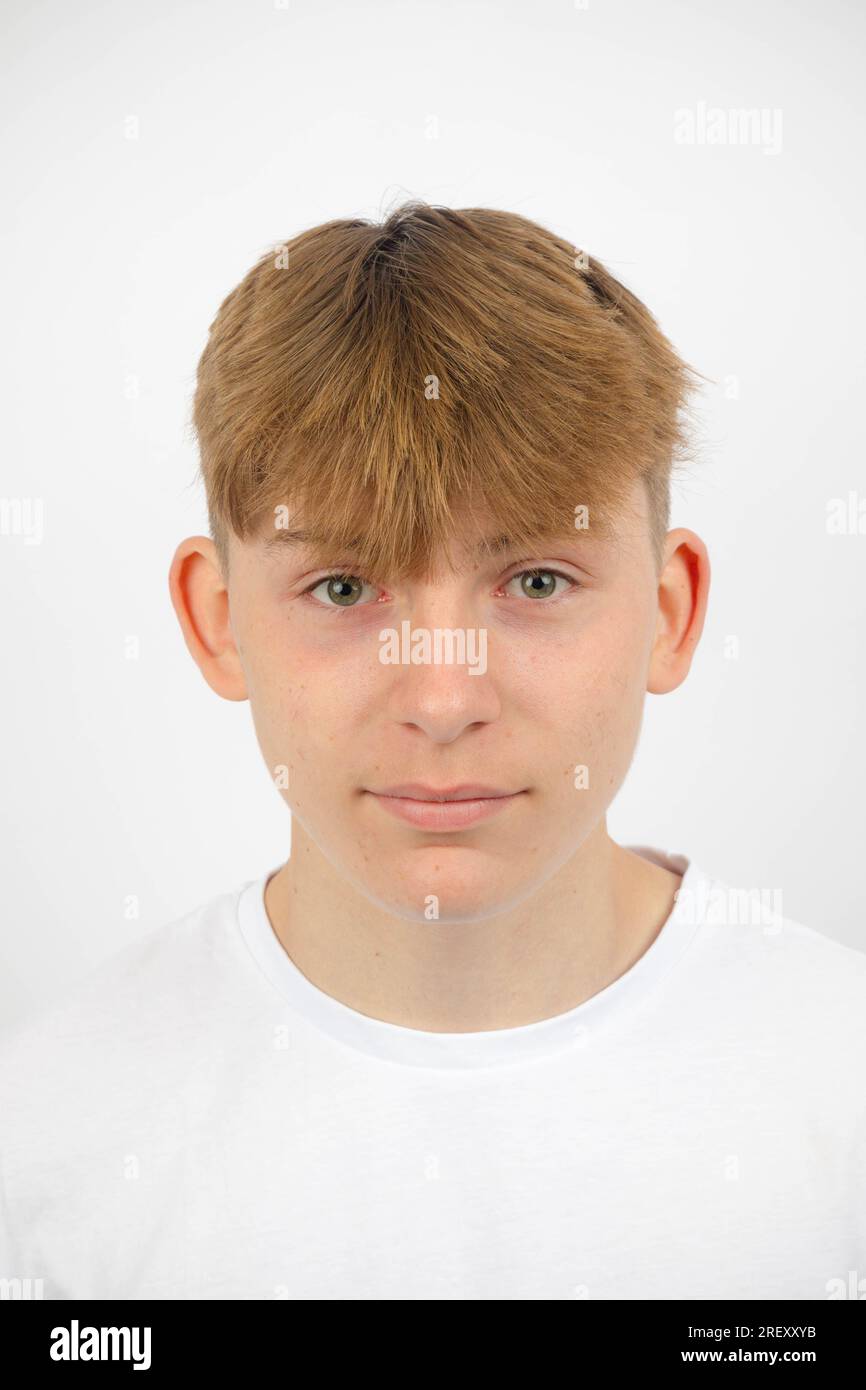 14 year old boy portrait hi-res stock photography and images - Alamy