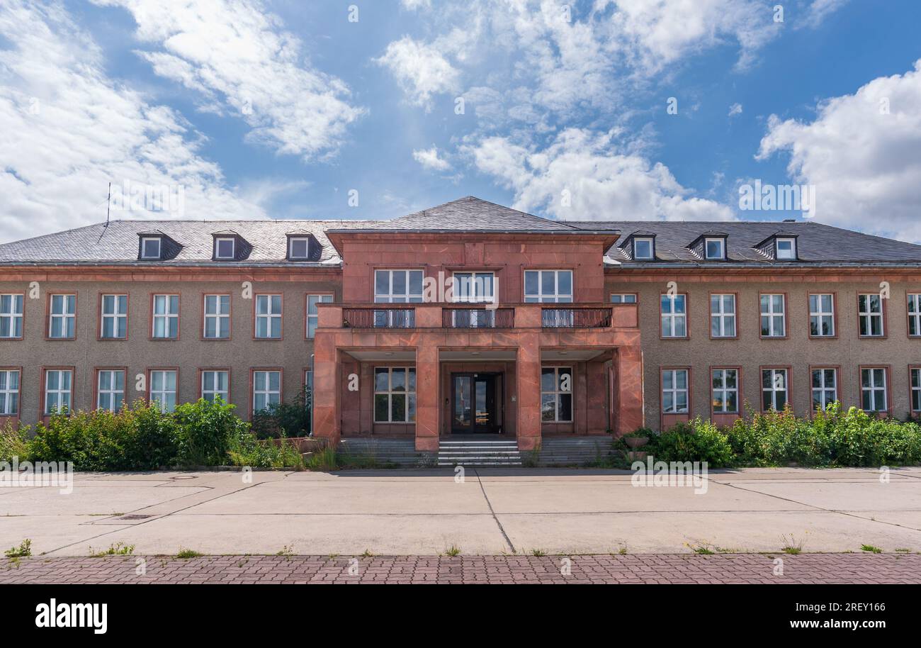 Cold war architecture hi-res stock photography and images - Alamy