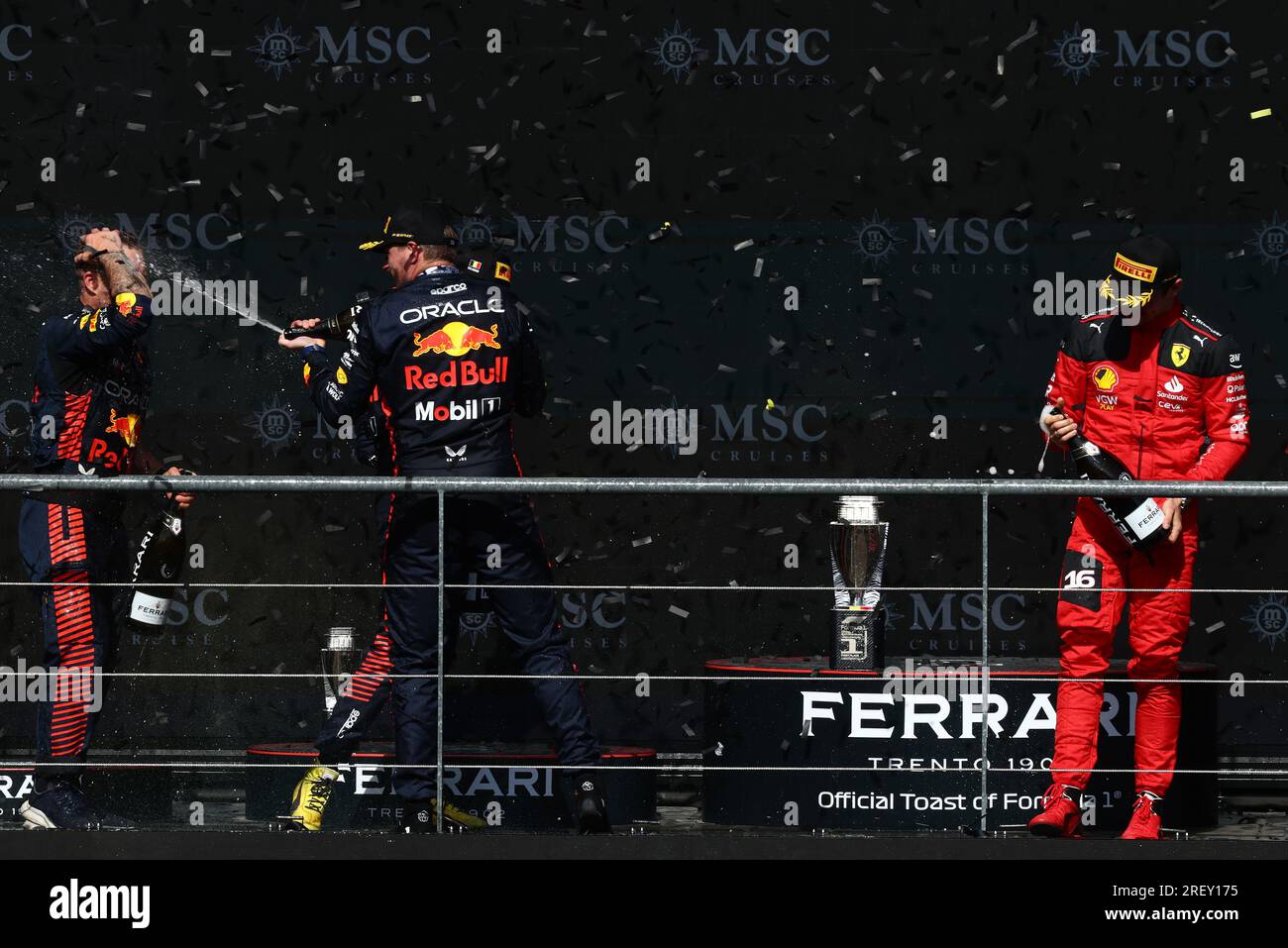 L tyre hi-res stock photography and images - Alamy