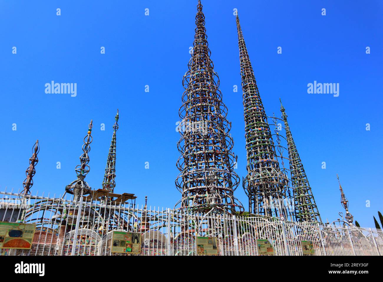 Los Angeles, California: detail of WATTS TOWERS by Simon Rodia ...