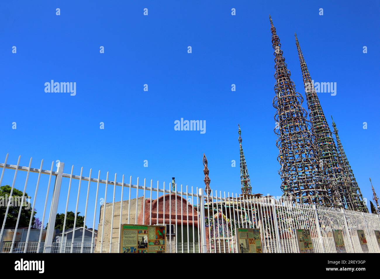 Los Angeles, California: detail of WATTS TOWERS by Simon Rodia ...