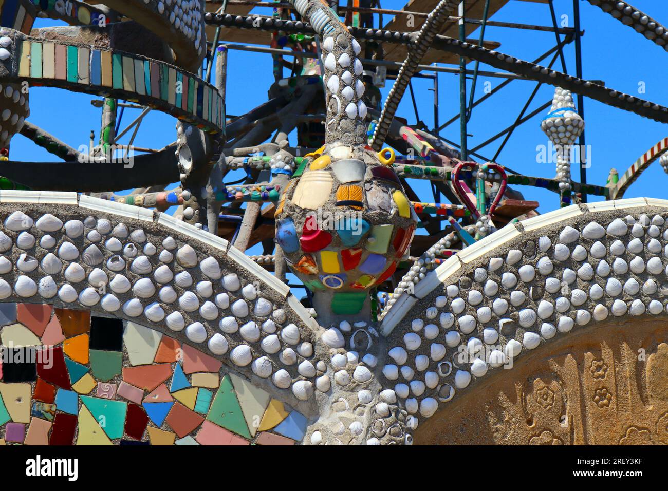 Los Angeles, California: detail of WATTS TOWERS by Simon Rodia ...