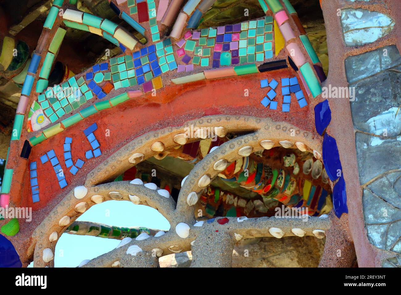 Los Angeles, California: detail of WATTS TOWERS by Simon Rodia ...