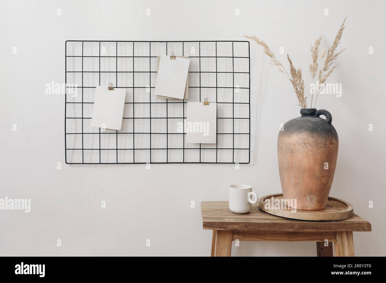 Black metal mesh noticeboard, bulletin board with blank memo cards ...