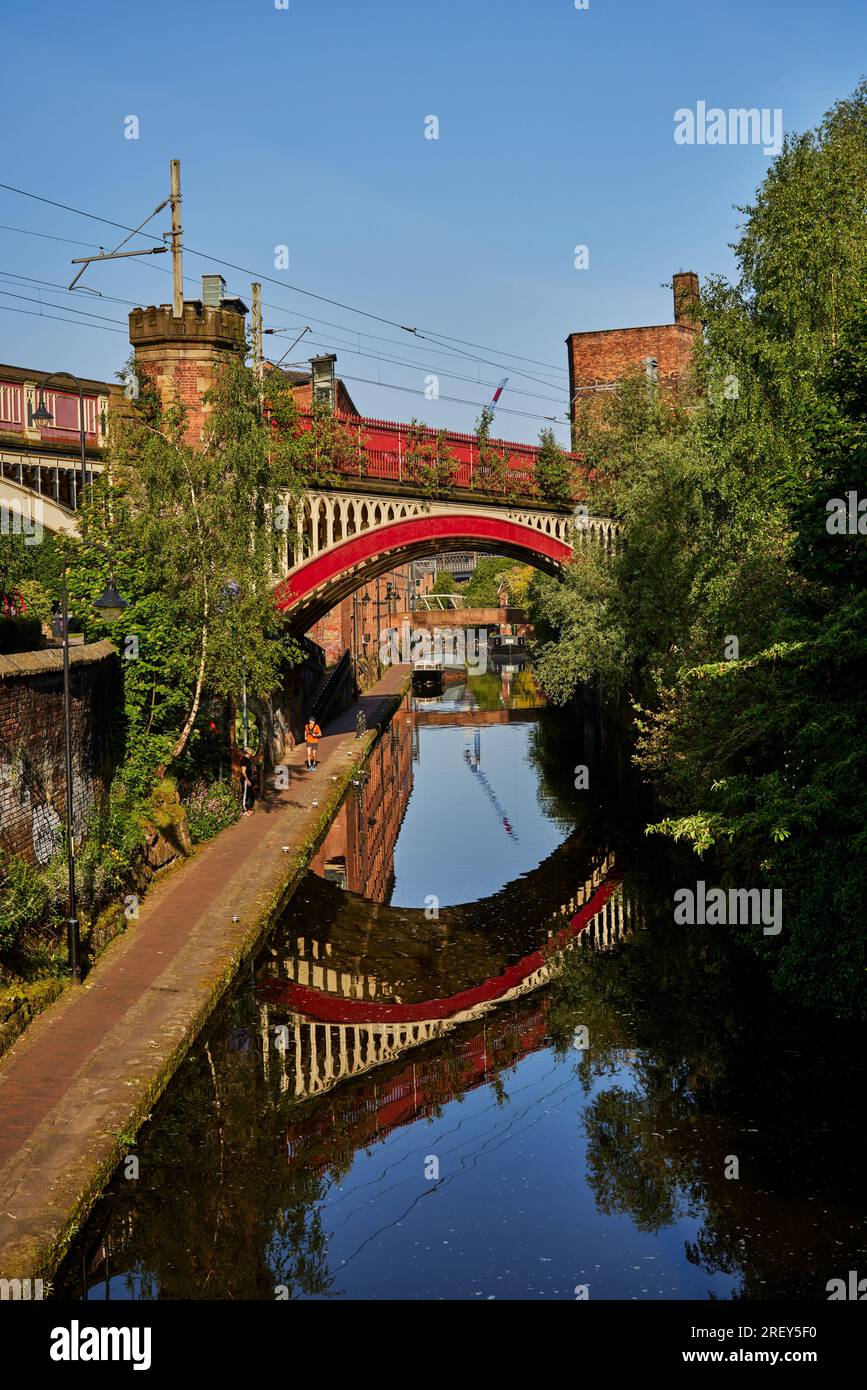 Manchester city centre and the Rochdale Canal in the Deansgate Locks ...