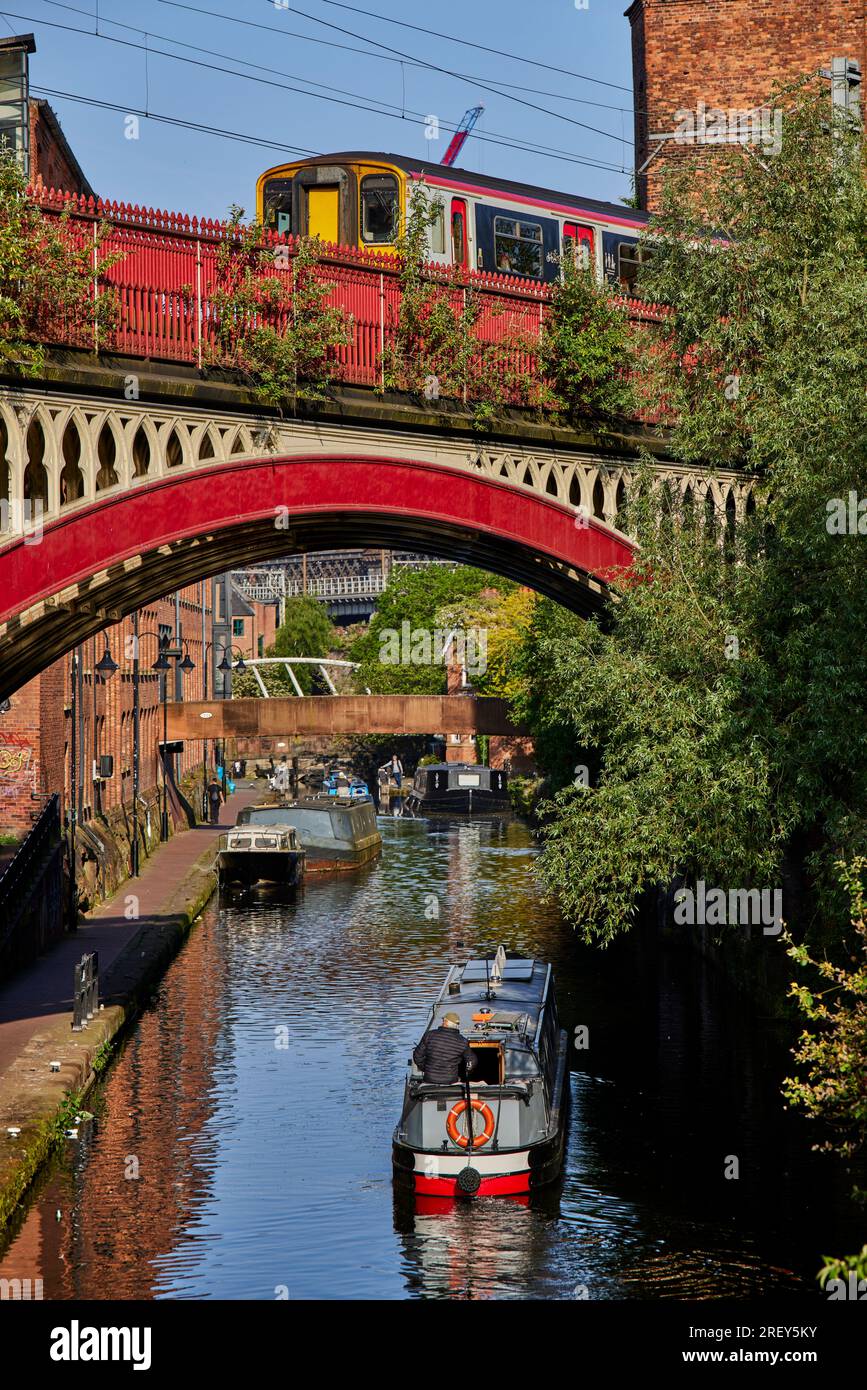 Manchester city centre deansgate locks hi-res stock photography and ...