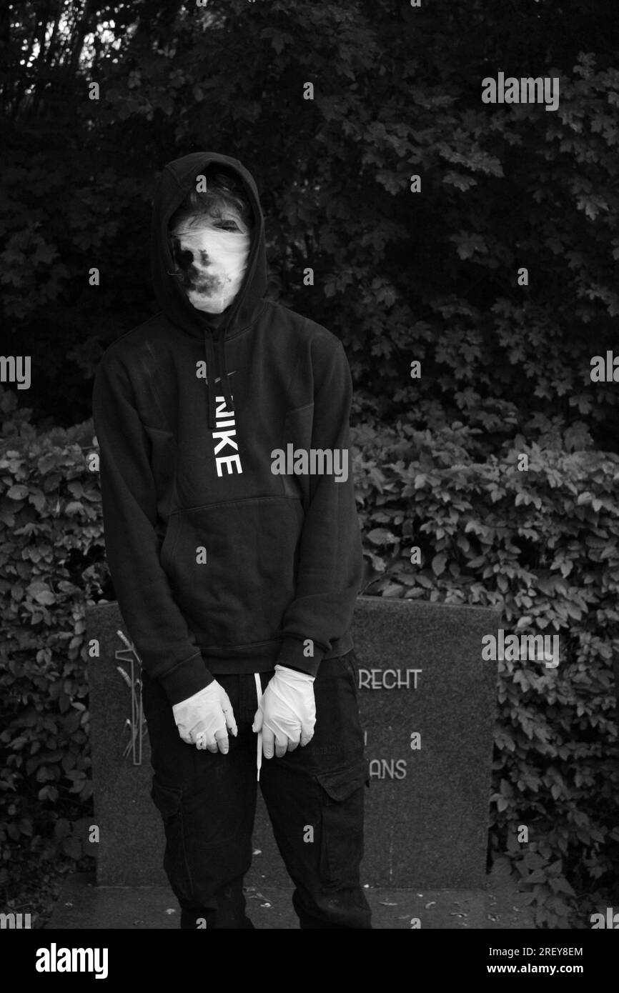 One of the dead raised Stock Photo - Alamy