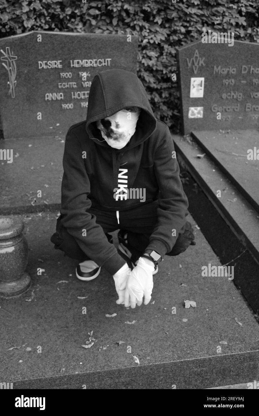 One of the dead raised Stock Photo - Alamy