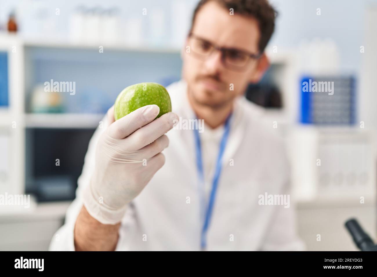Nutrition laboratory scientist work hi-res stock photography and images ...