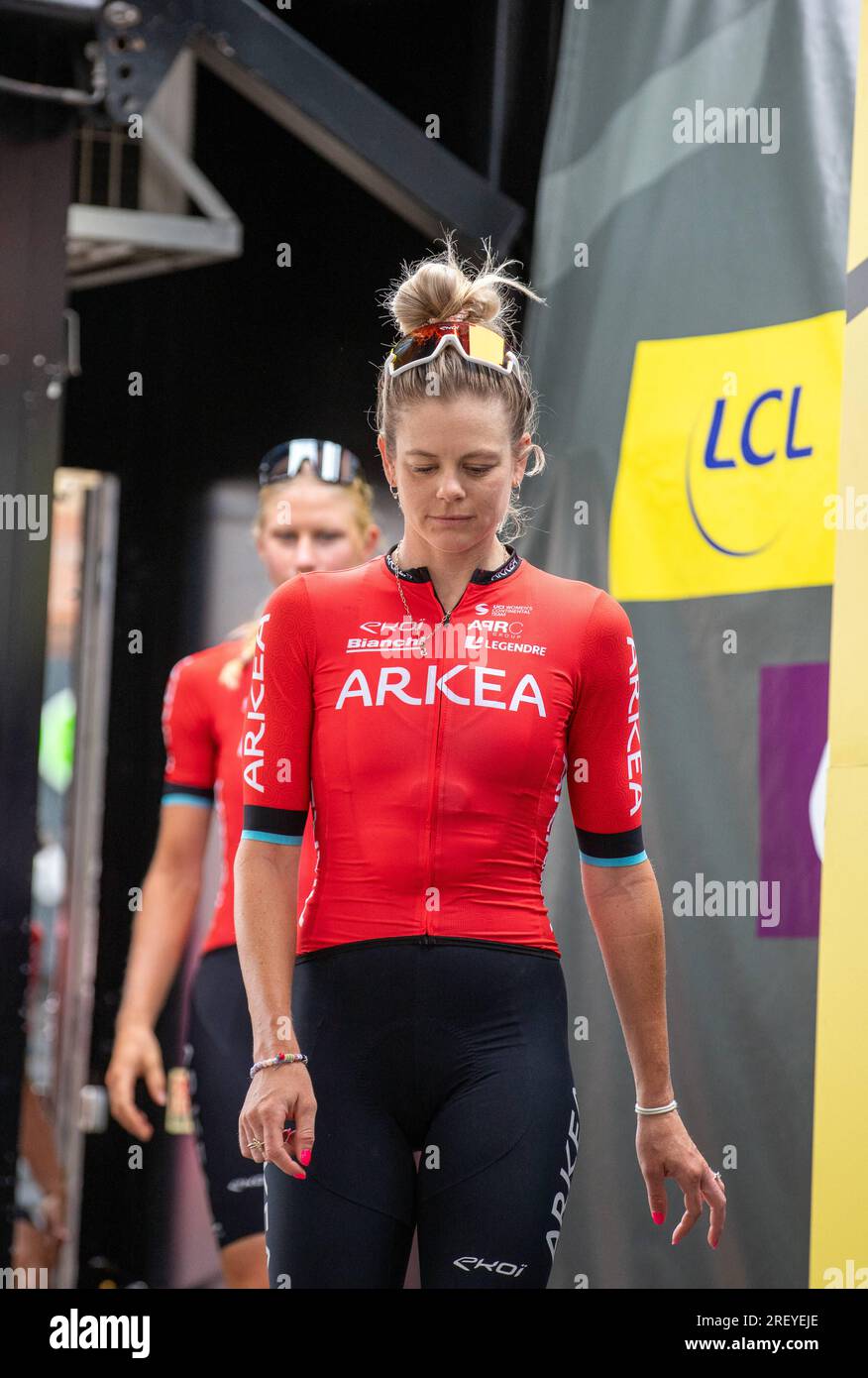 DANIELLE DE FRANCESCO at the start of stage 6 of the Women's Tour de ...
