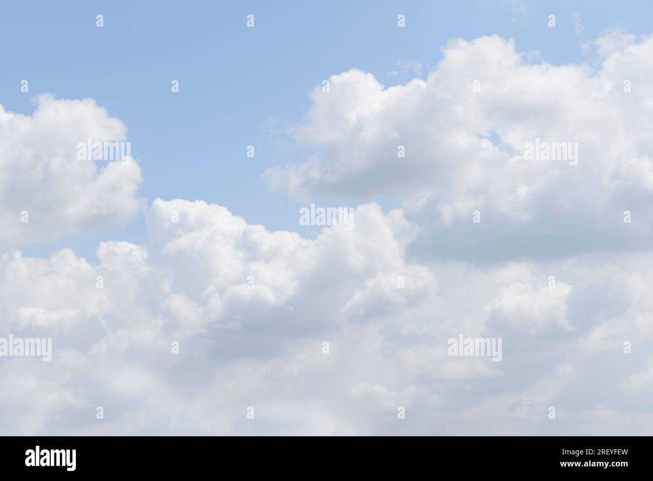 Calm soft summer sky with clouds. sky landscape Stock Photo - Alamy