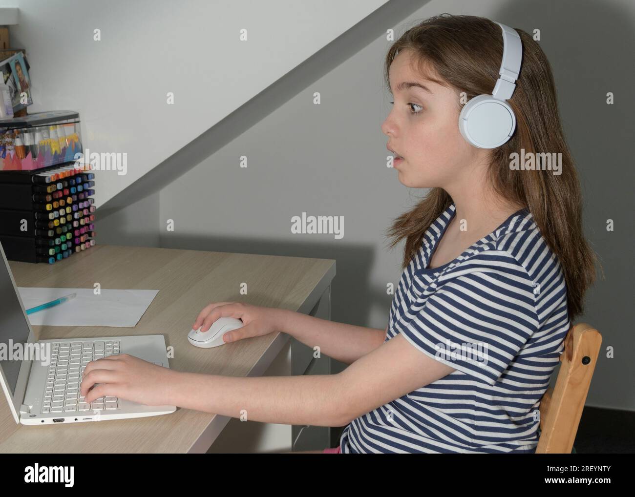 Scary face computer hi-res stock photography and images - Alamy