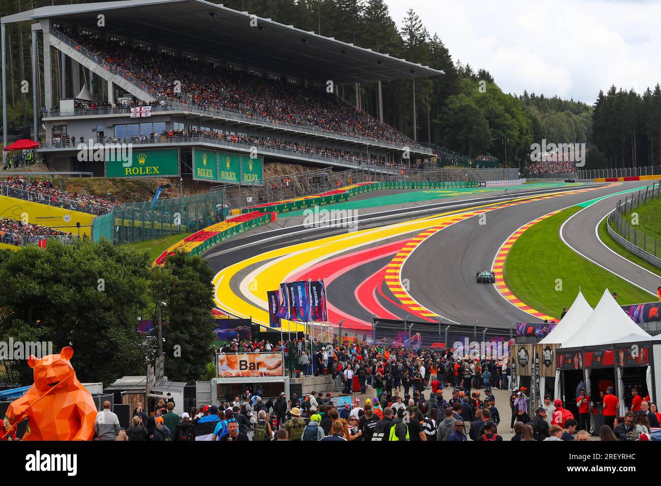 Fernando Alonso (SPA) Aston Martin F1 Team AMR23 during the Race on ...