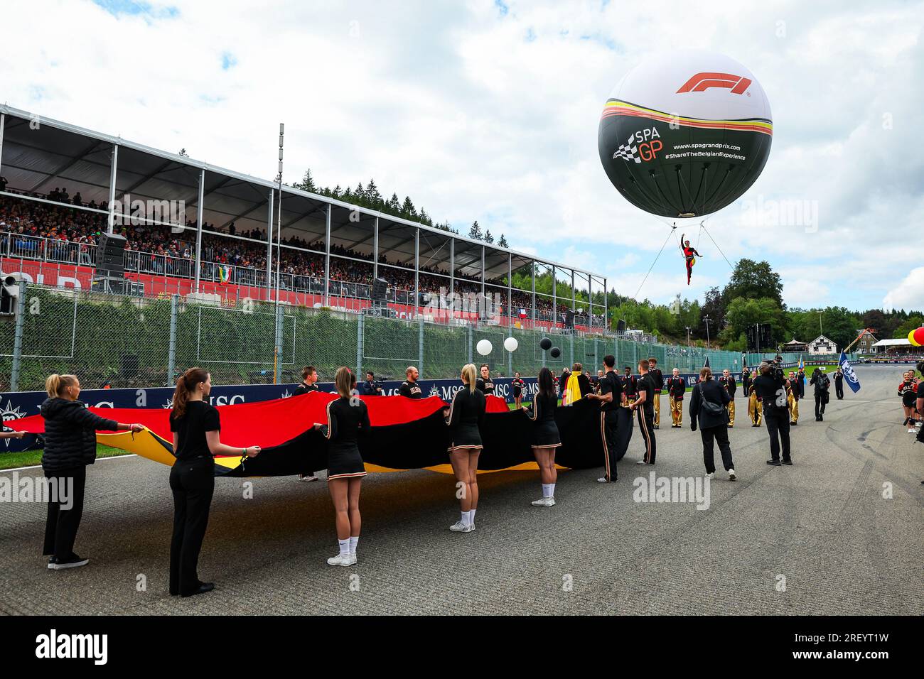Starting grid atmosphere during the 2023 Formula 1 MSC Cruises Belgian ...