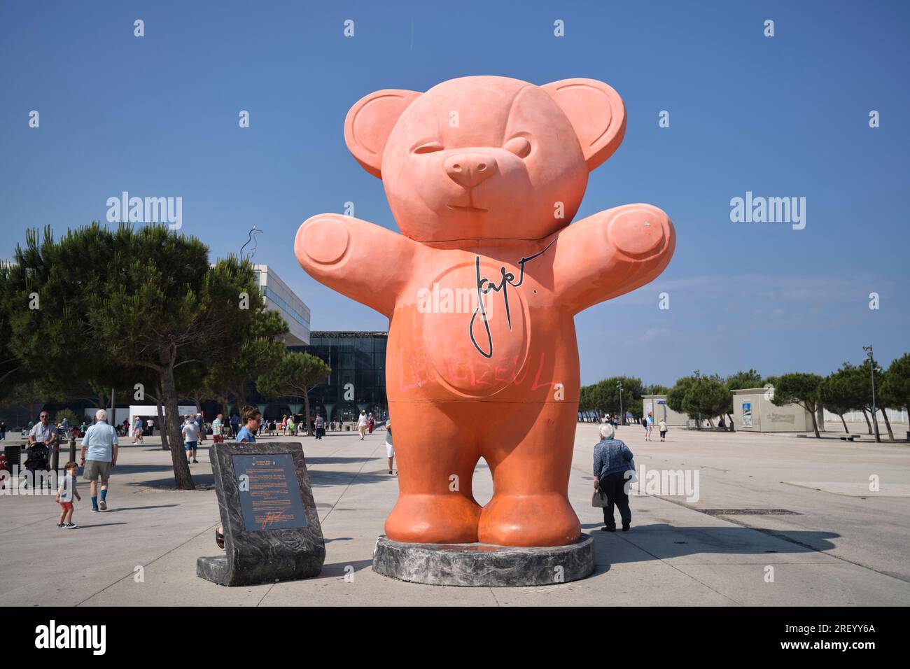 Ours jayet hi-res stock photography and images - Alamy