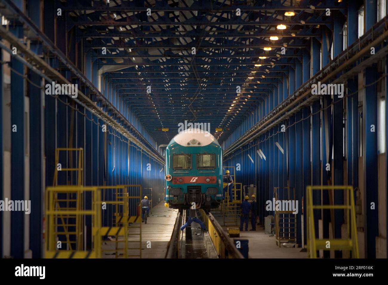 Trenitalia's heavy engineering depot in Turin where rollingstock are ...