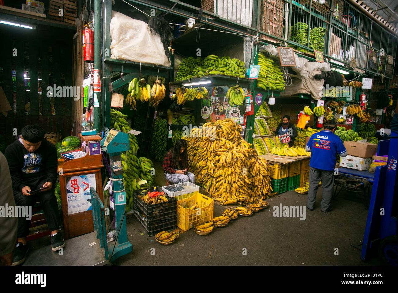 Market stall lima peru hi-res stock photography and images - Alamy