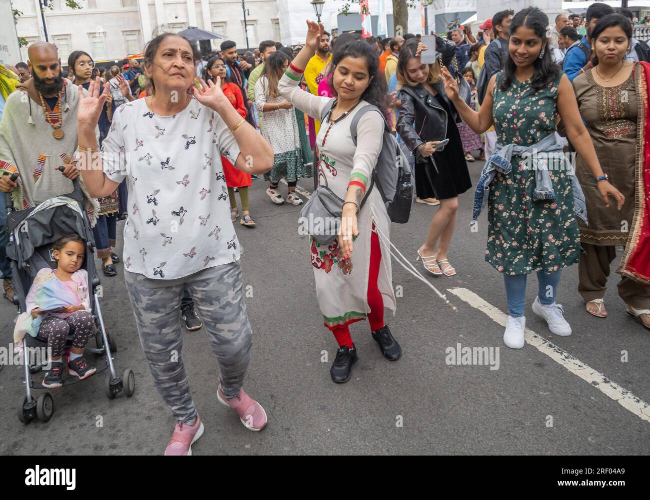 London Uk 30 July 2023 A Large Mainly Indian Crowd Packed Trafalgar