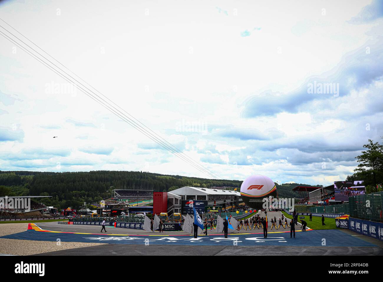 Starting Grid acrobatic locan representation before the start of the ...