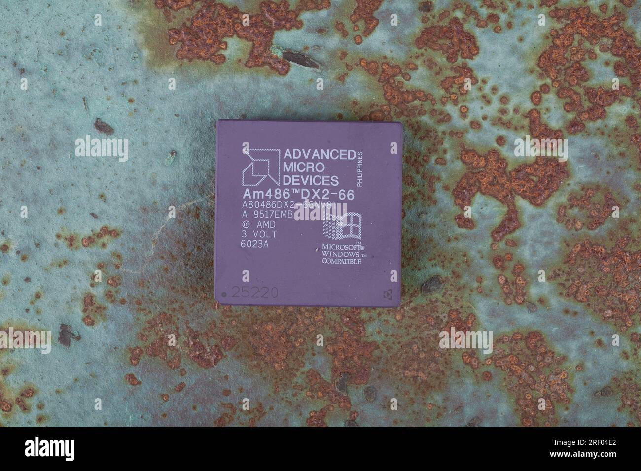 Windows microsoft retro hi-res stock photography and images - Alamy