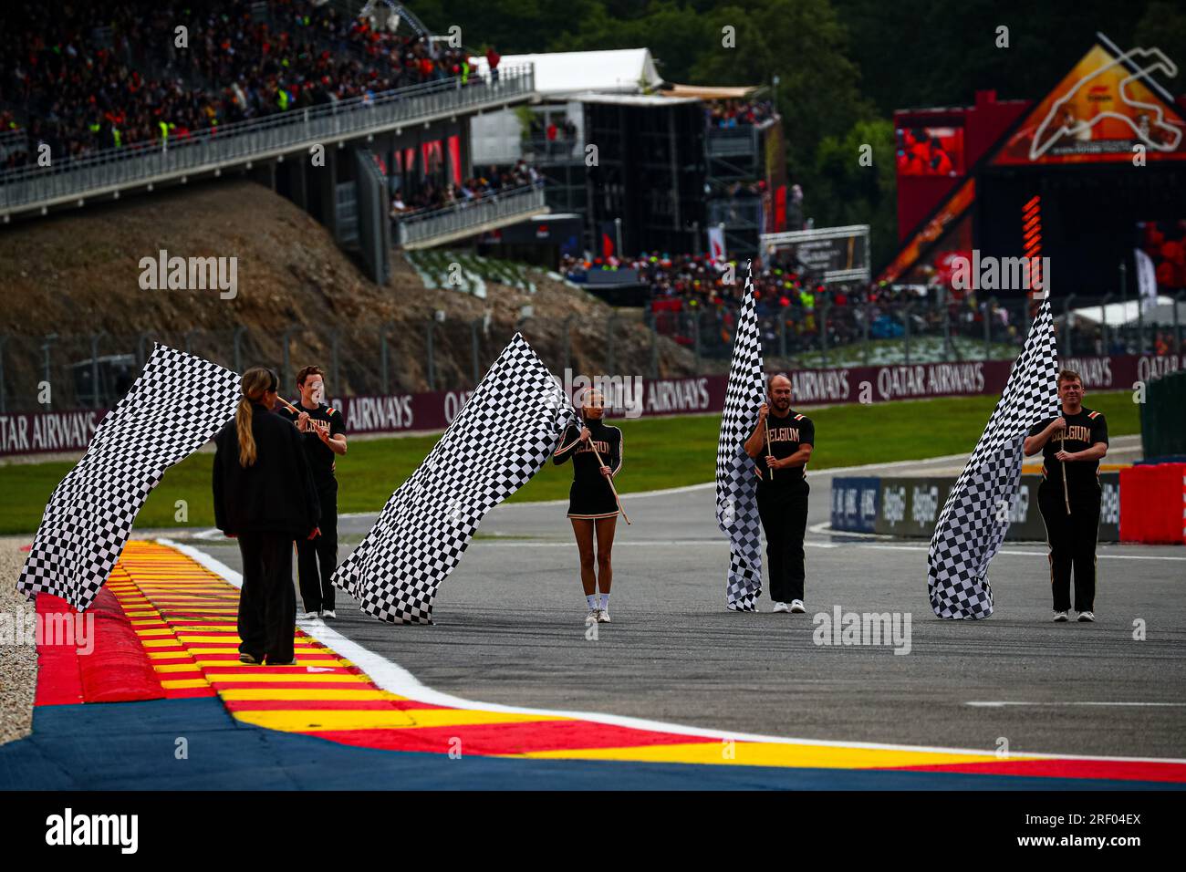 Starting Grid acrobatic locan representation before the start of the ...