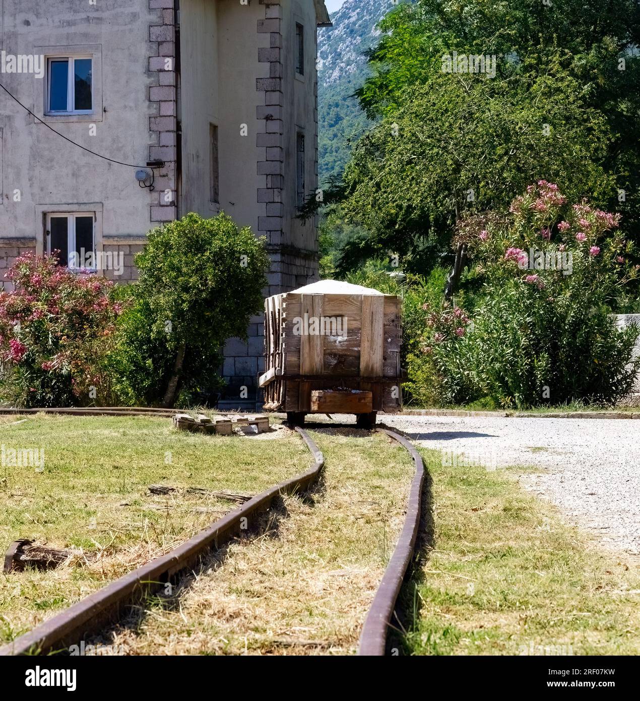 Rail salt wagon hi-res stock photography and images - Alamy