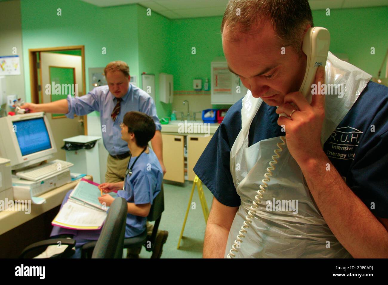Nhs england national medical hi-res stock photography and images - Alamy