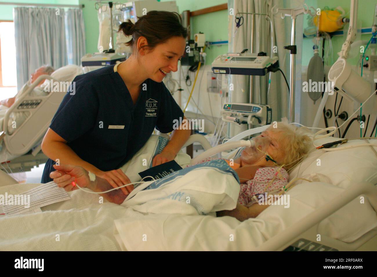 Nurse female nhs hi-res stock photography and images - Alamy