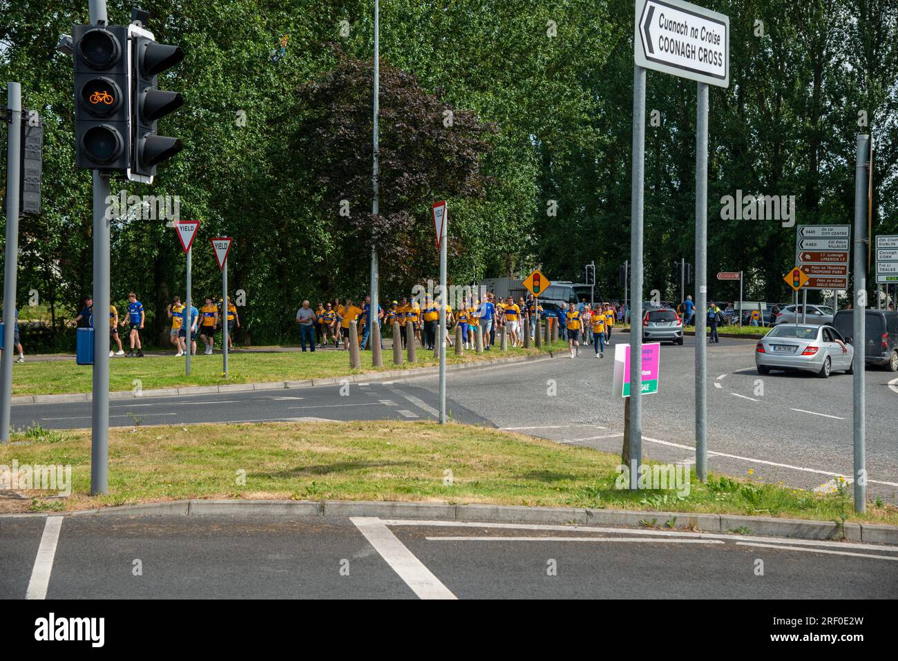 Irish football badge hi-res stock photography and images - Alamy