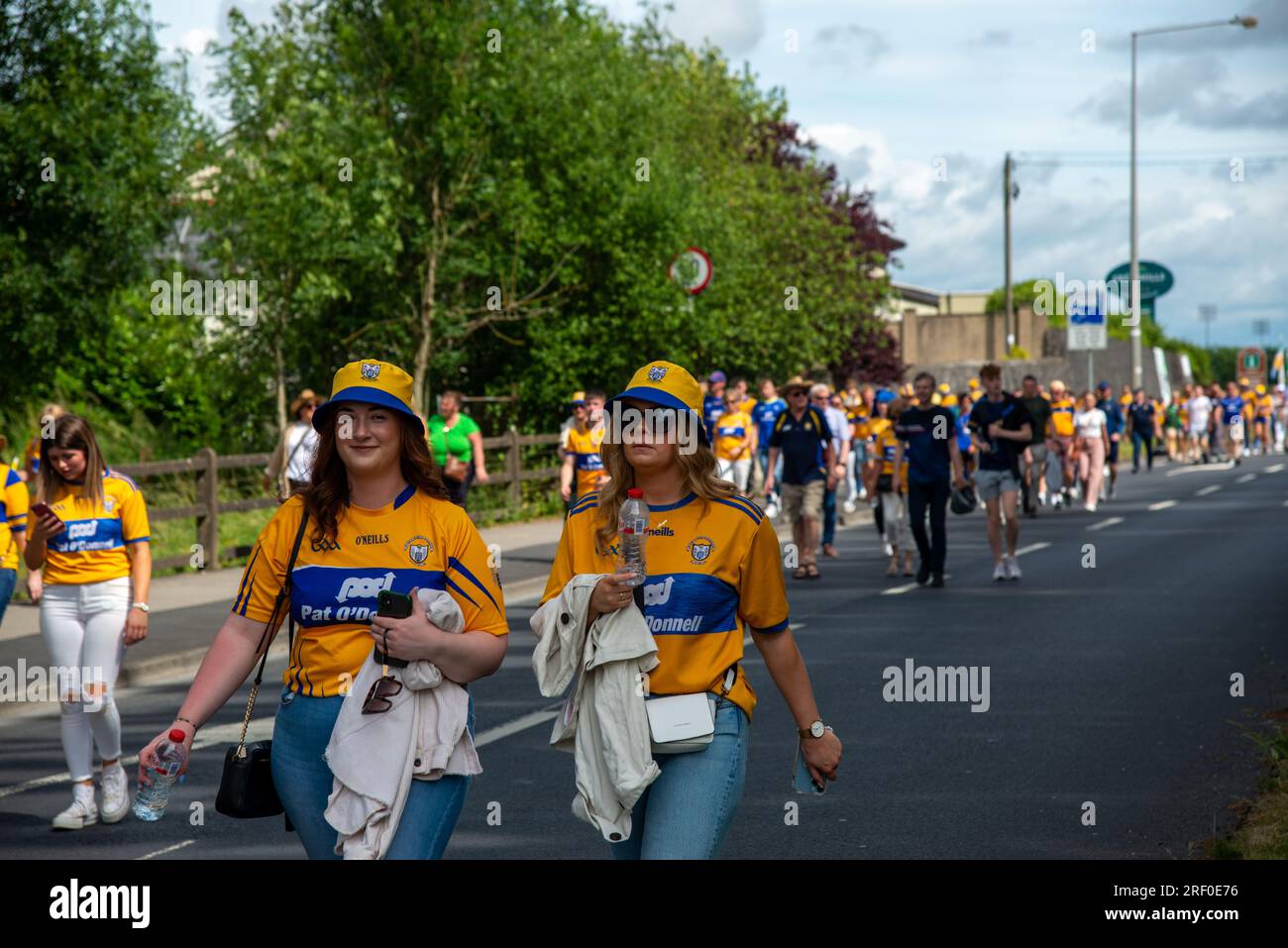 Irish football badge hi-res stock photography and images - Alamy