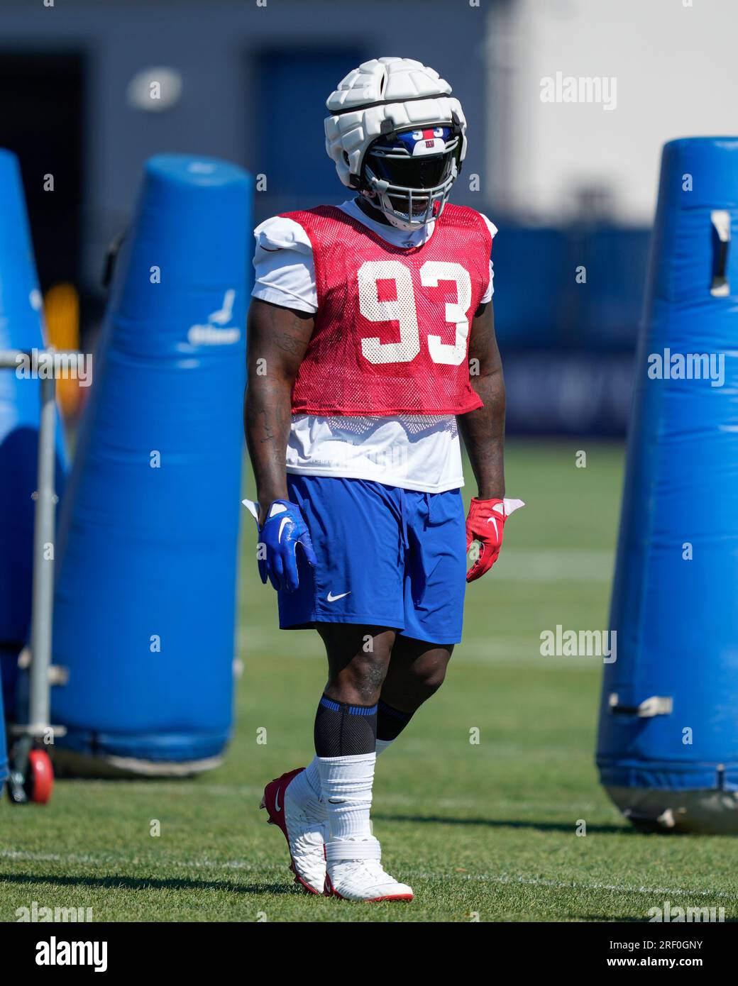 New York Giants Rakeem Nunez-Roches (93) participates in training ...