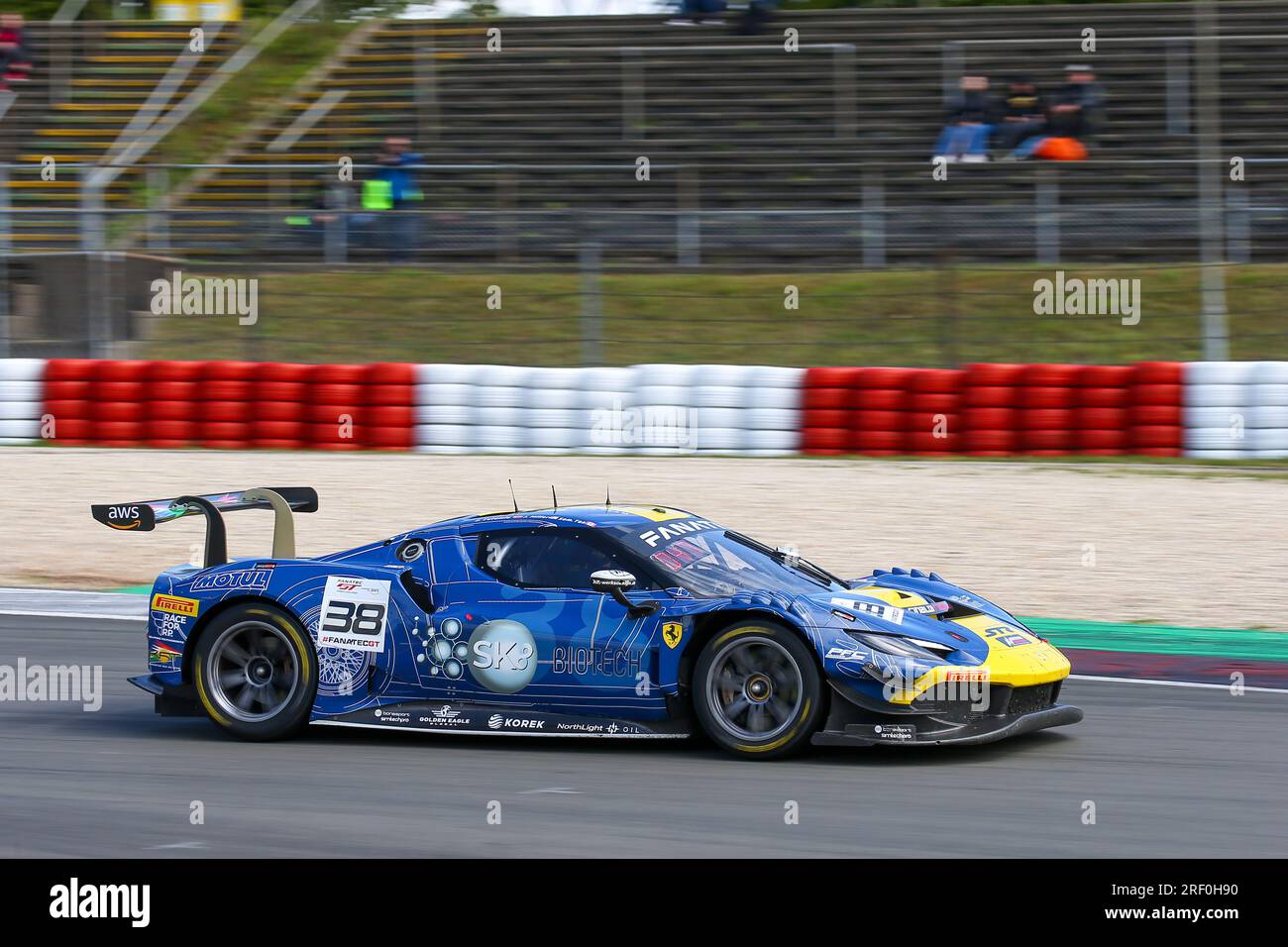 Tan race car hi-res stock photography and images - Alamy