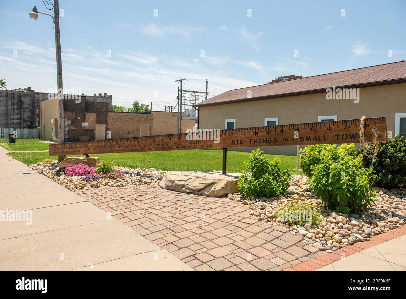 32 feet hi-res stock photography and images - Alamy