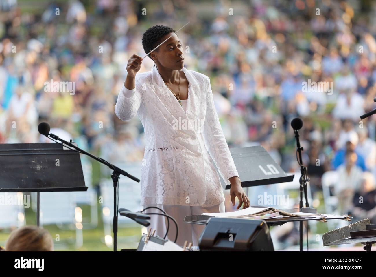 Damali Willingham conducts the Boston Landmarks Orchestra at the Hatch ...