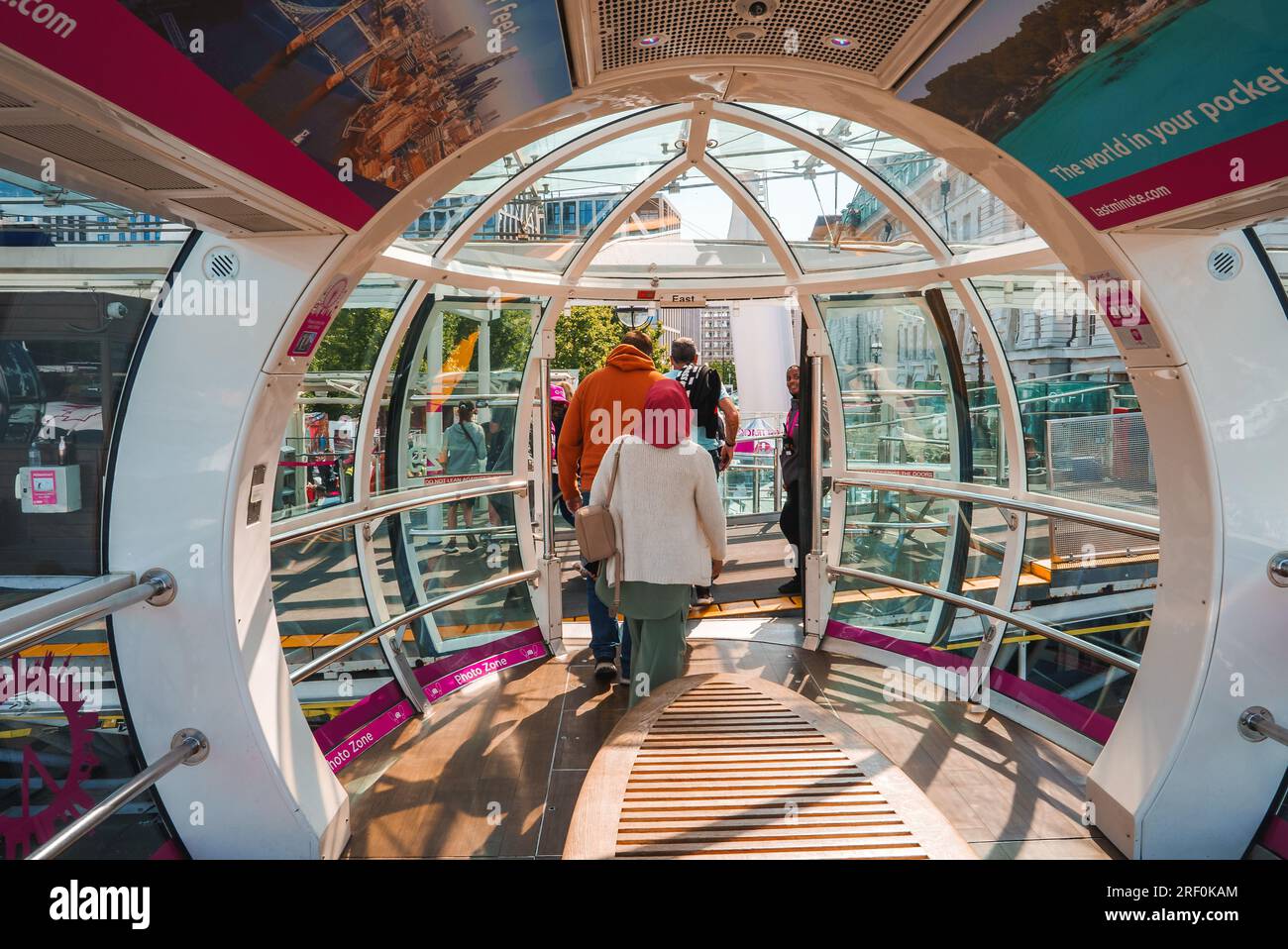 Detail of London Eye's cabins Stock Photo - Alamy