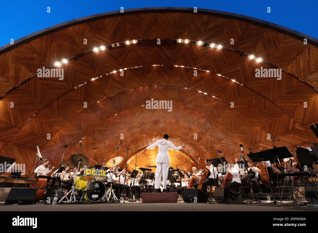 Damali Willingham conducts the Boston Landmarks Orchestra at the Hatch ...