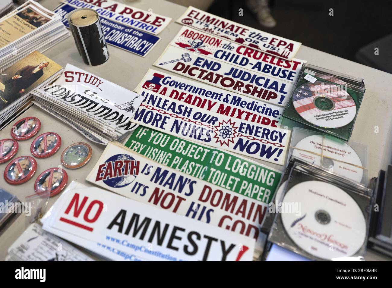 Political pamphlets on a table Republican presidential primary ...