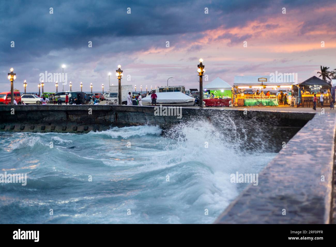 Ocean waves lit sunset hi-res stock photography and images - Alamy