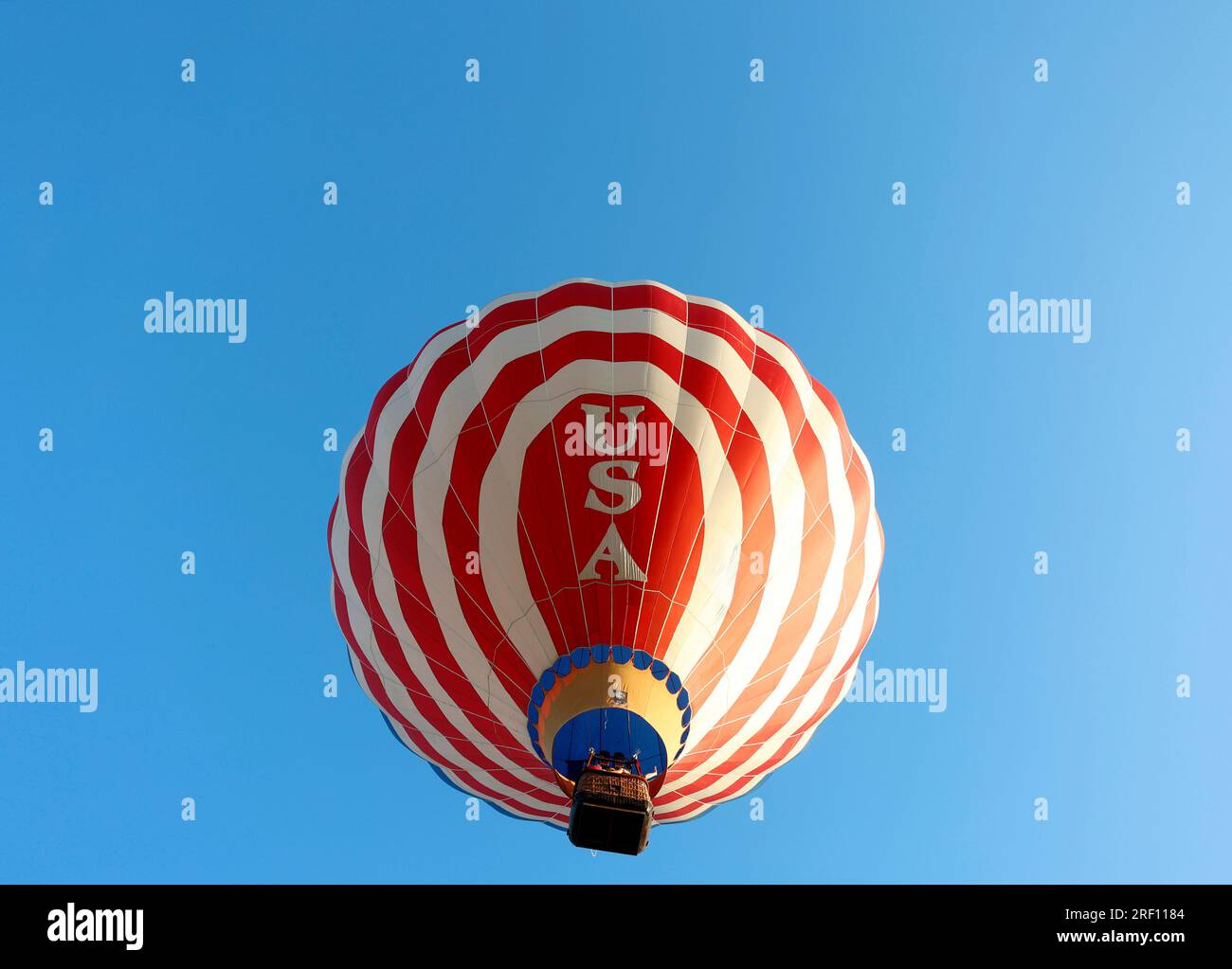 30th balloons hi-res stock photography and images - Alamy
