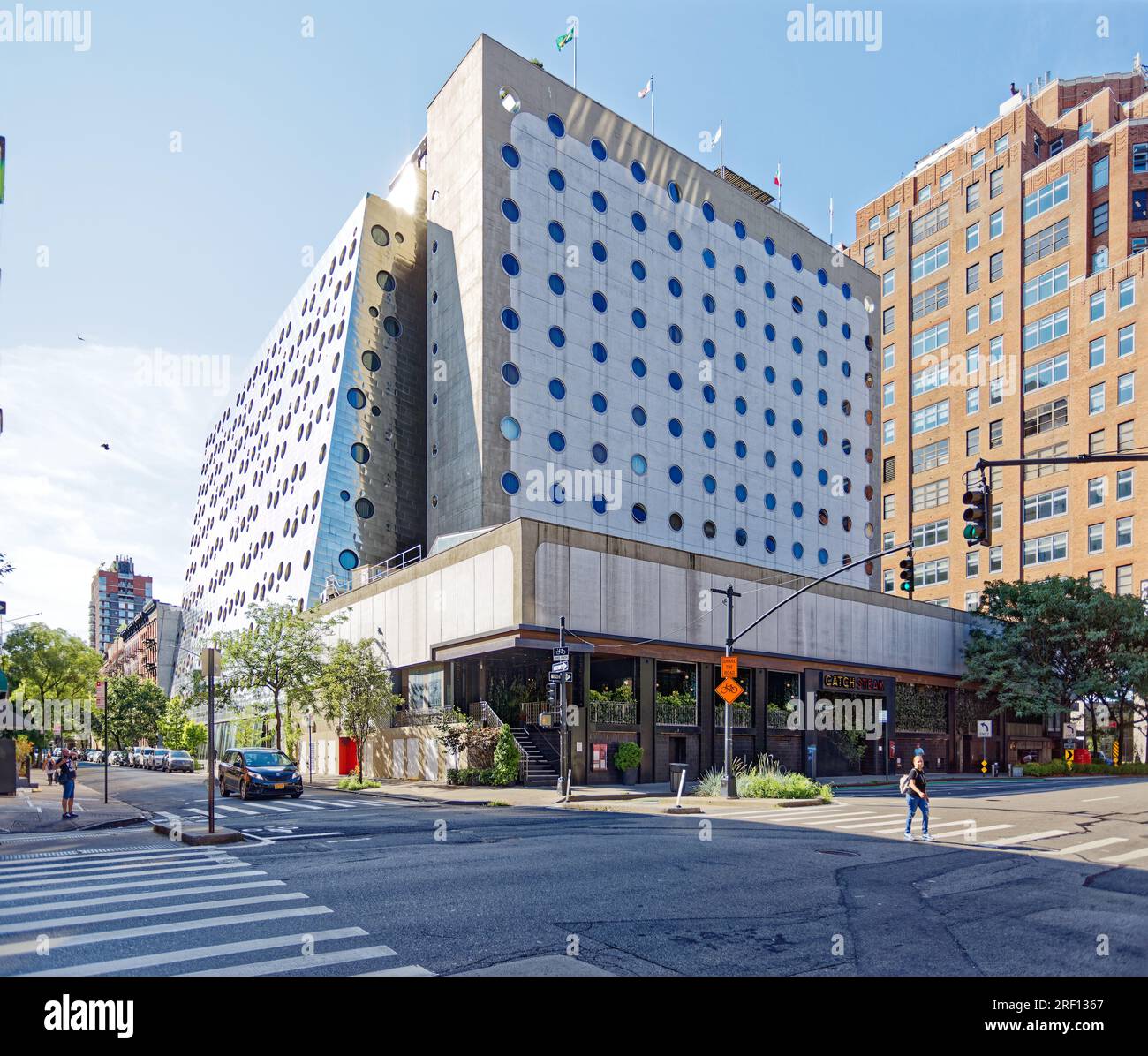 355 west 16th street hi-res stock photography and images - Alamy
