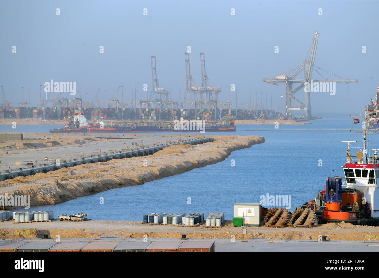 Port sokhna egypt hi-res stock photography and images - Alamy