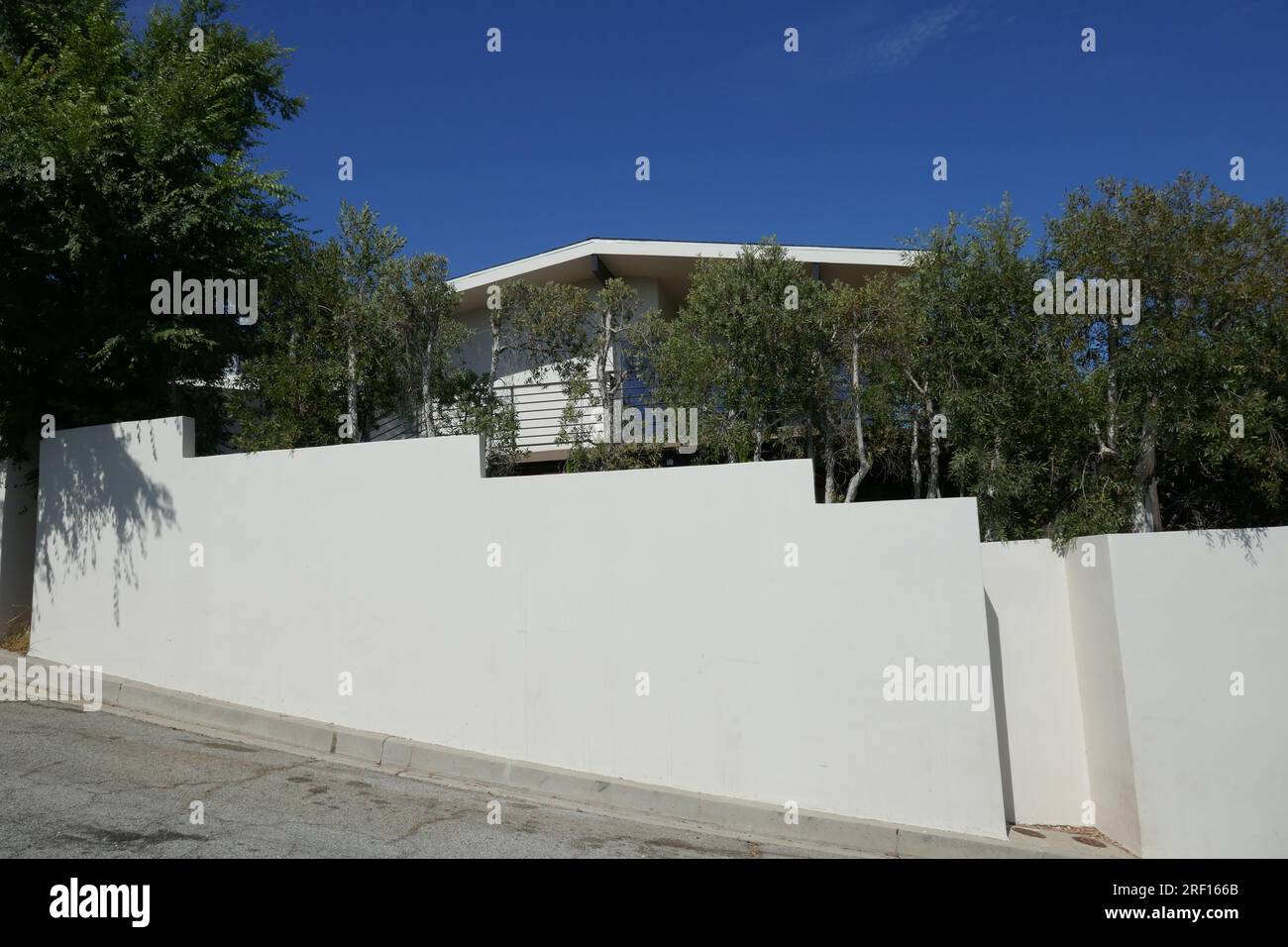 1638 blue jay way hi-res stock photography and images - Alamy