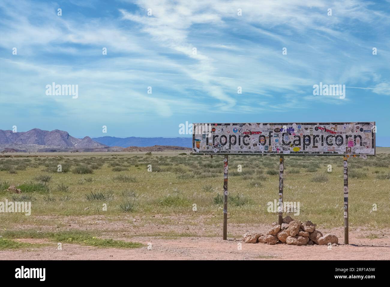 Tropic of cancer map hi-res stock photography and images - Alamy