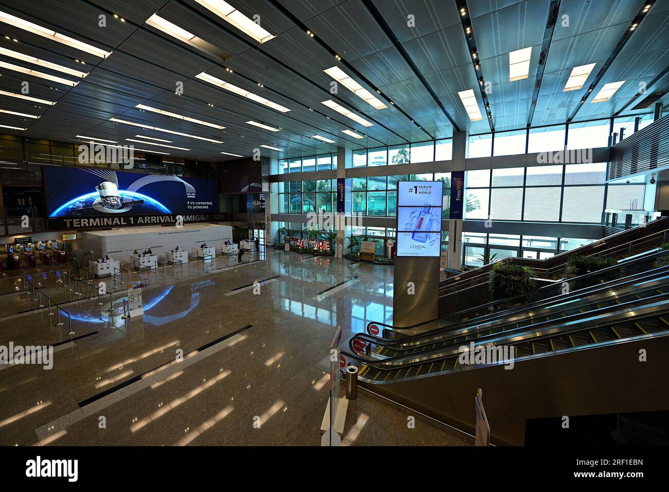 Immigration and Arrival Hall at Changi Airport Terminal 1, Singapore ...