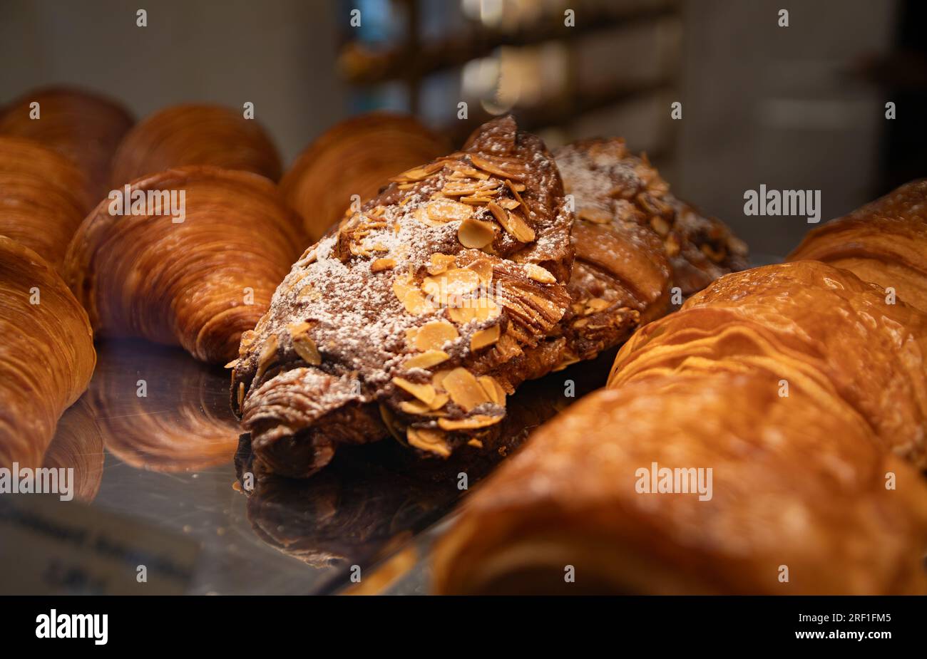 Medieval baking bread hi-res stock photography and images - Alamy