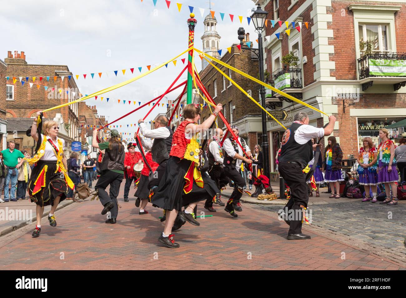 maypole dancing at the Rochester Sweeps festival Stock Photo - Alamy